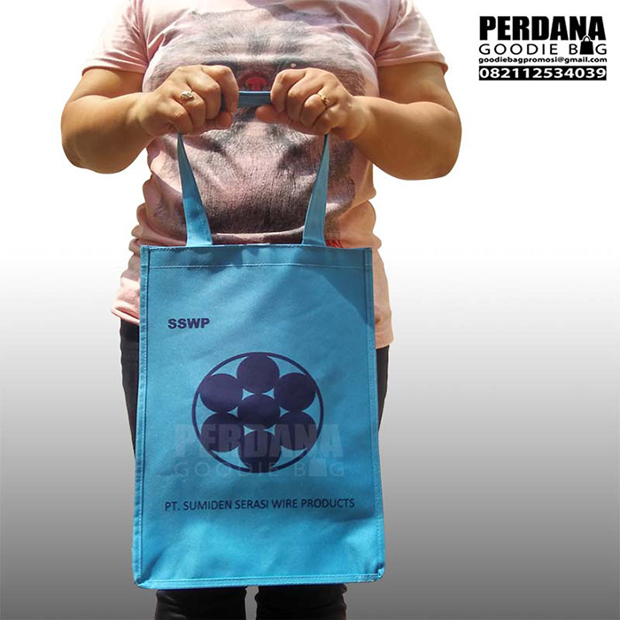 jual tas sablon bahan dinier – Tas Kanvas – Tas blacu – Perdana goodiebag